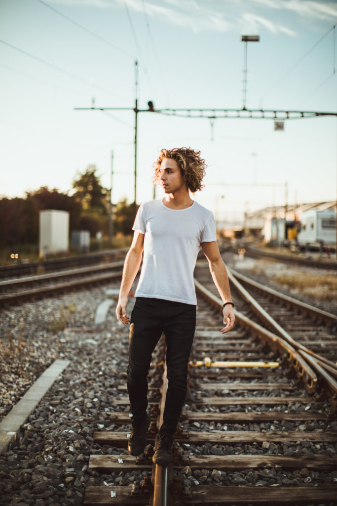 003A0991 - Liane Models